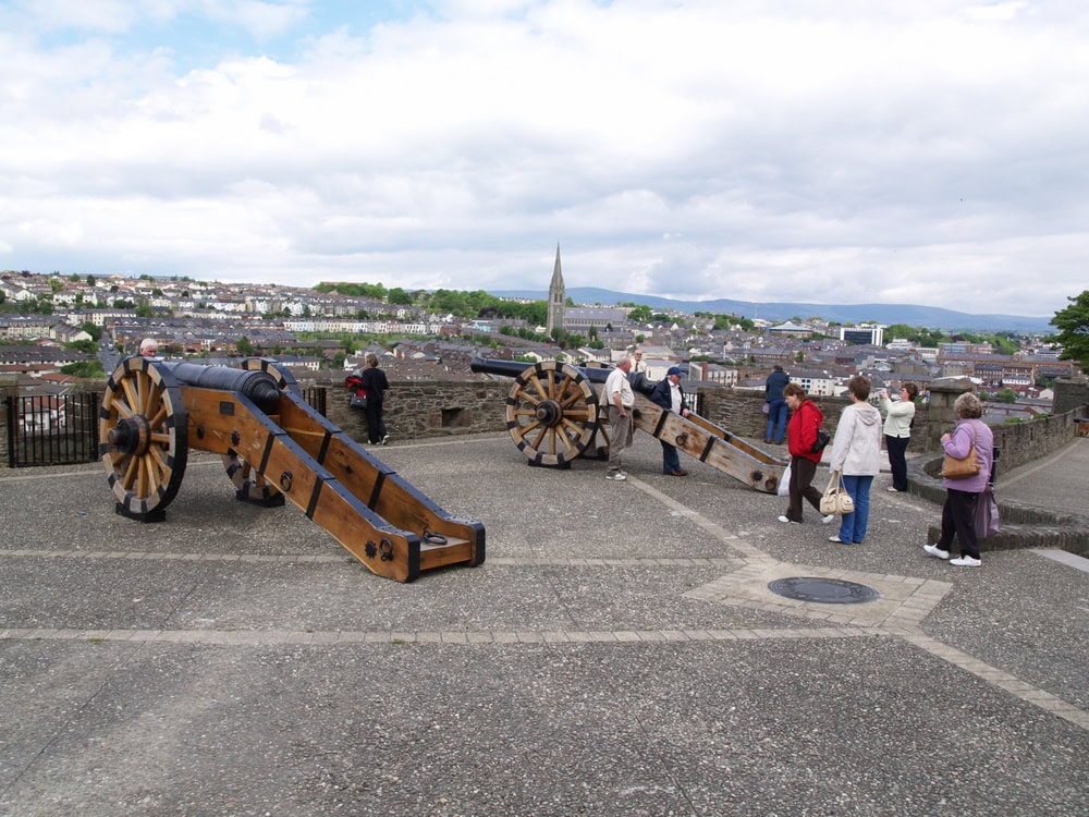 Derry-Londonderry Walls - Young Archaeologists' Club